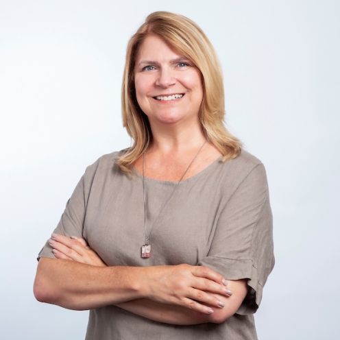 Meet Julie – Sisters Home Team